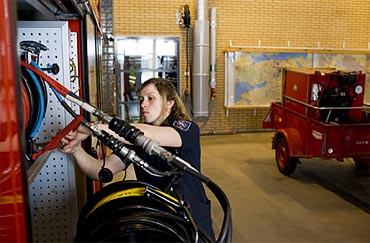 Caroline gillar variationen i jobbet – Arbetet