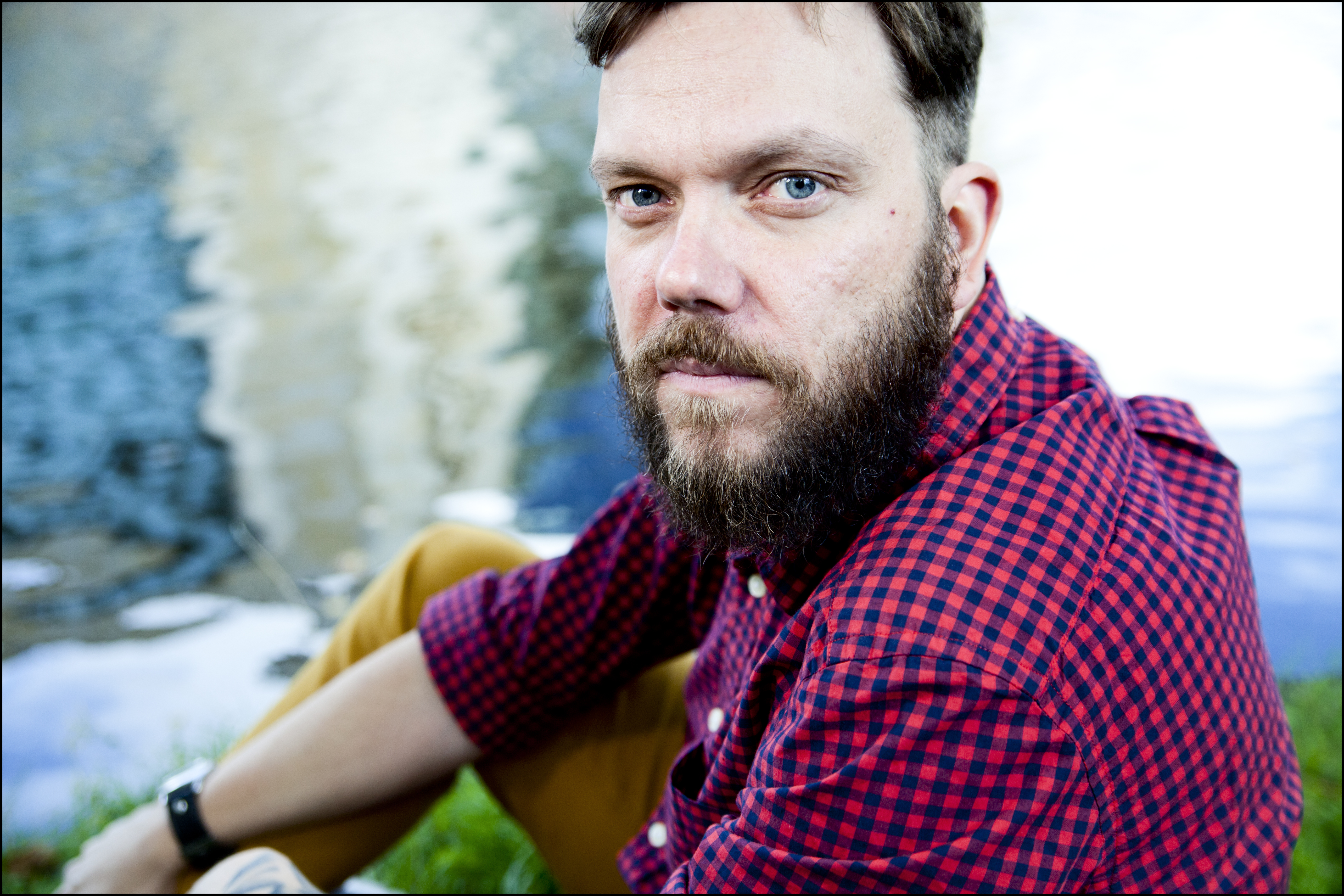 Jesper skriver om kvinnlig vänskap – Arbetet