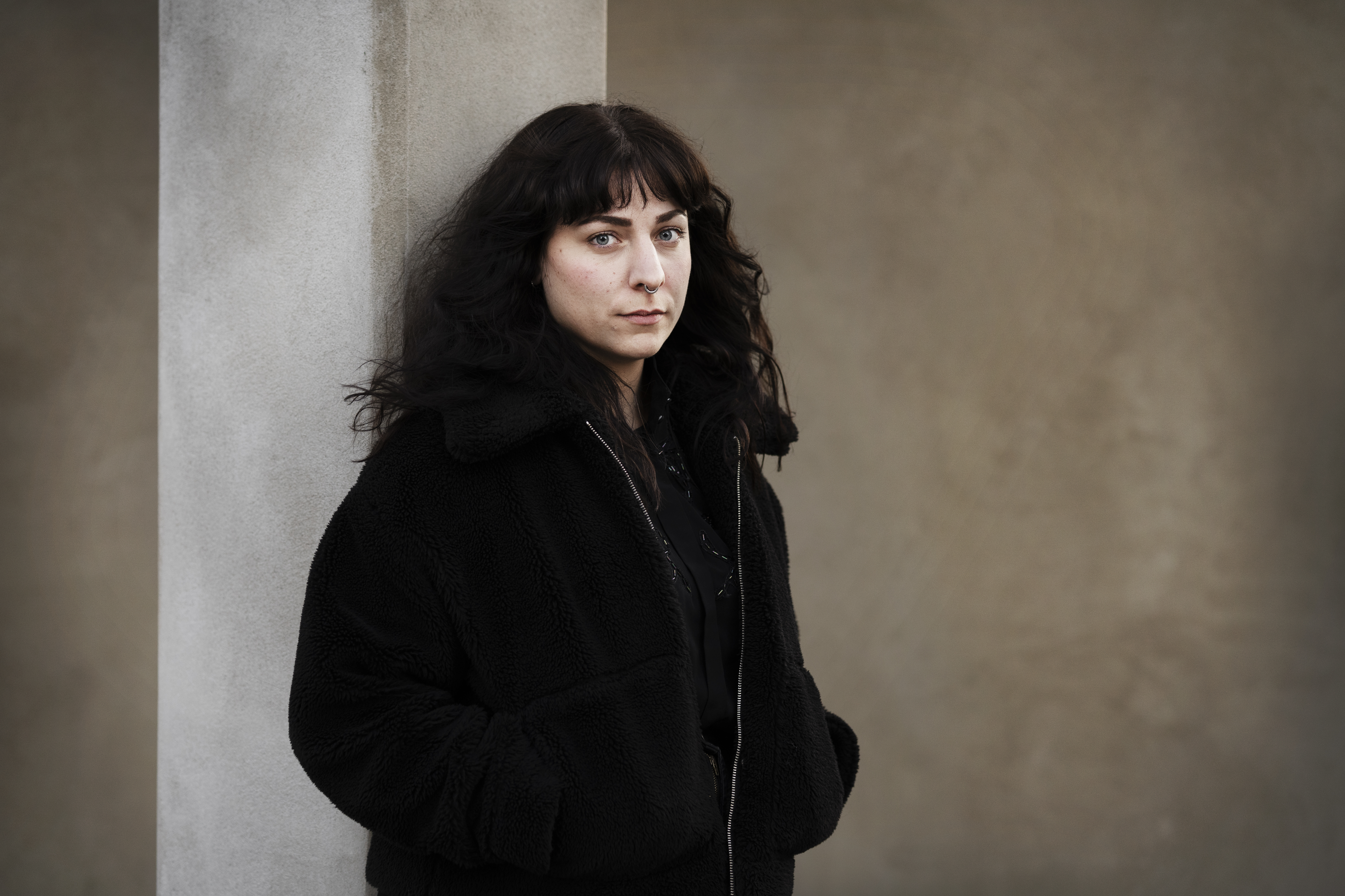 Julia Hansen gör serier från vården – Arbetet