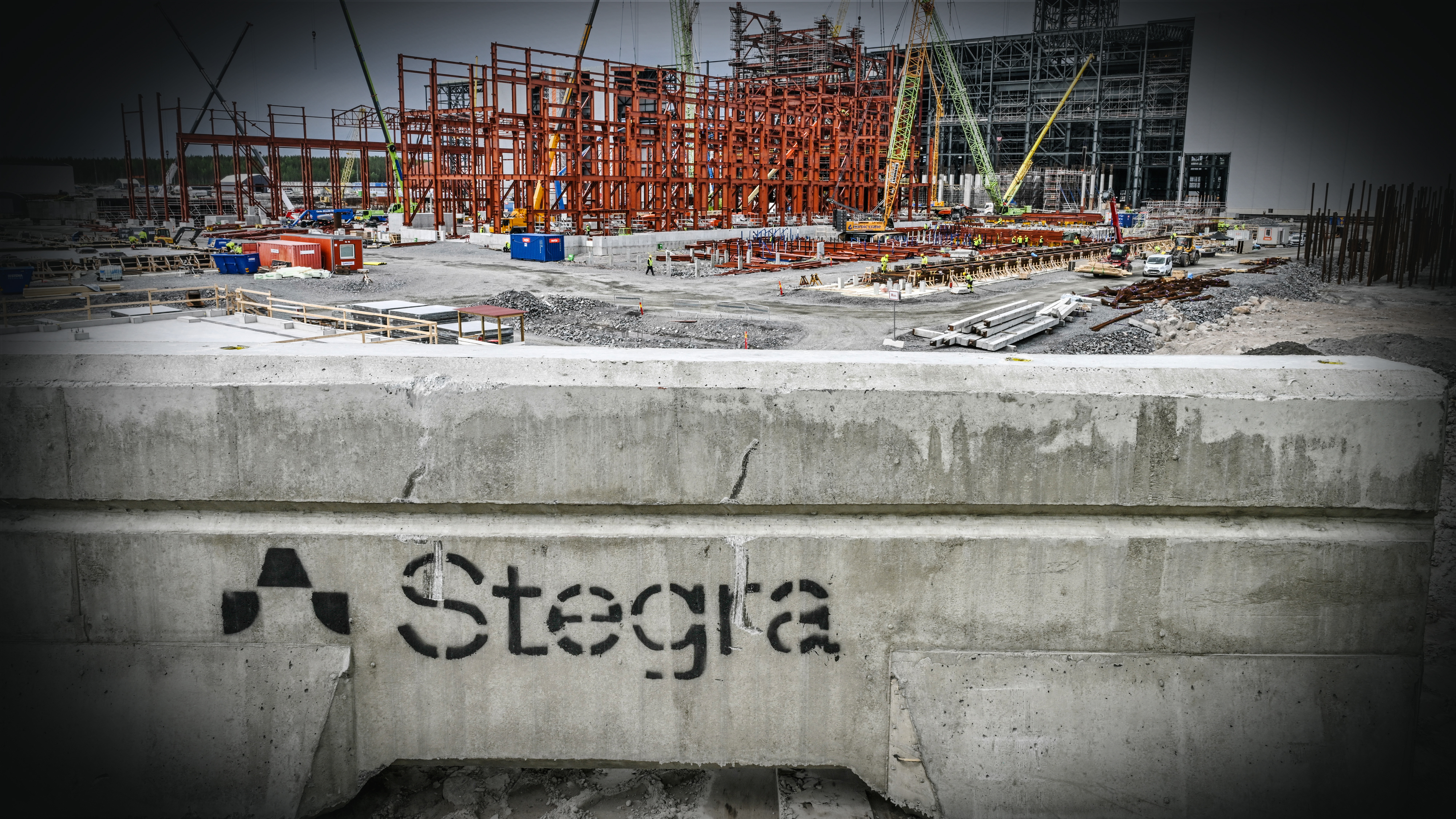 Polisen i stor insats på Stegra: ”Risk att företag nyttjas som ...