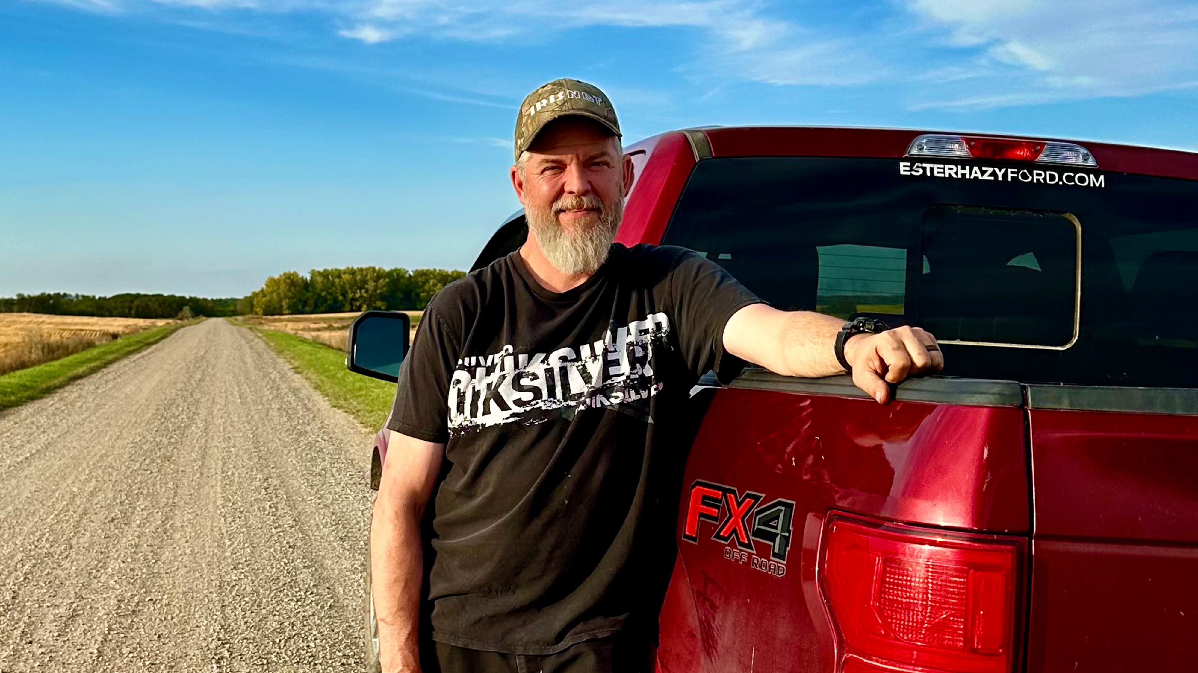 Mike är den ende elektrikern i Stockholm – i Kanada – Arbetet