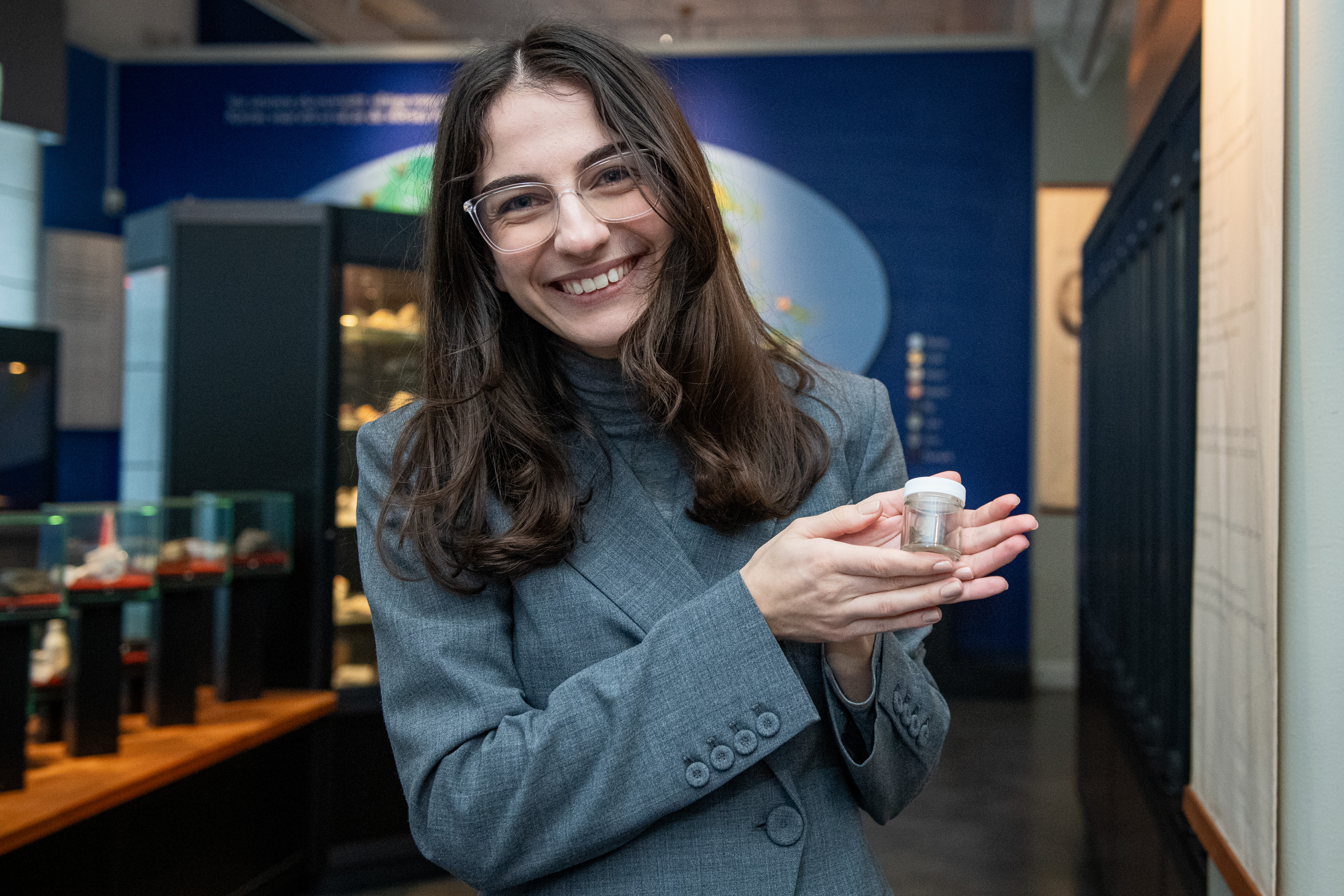 Deras hemby kan bli en urangruva: ”De leker med våra liv” – Arbetet